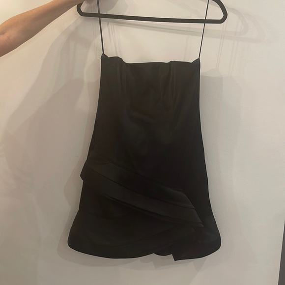 Alice + Olivia | Dresses | Alice Olivia Black Strapless Satin Mini Dress Size 8 | Poshmark